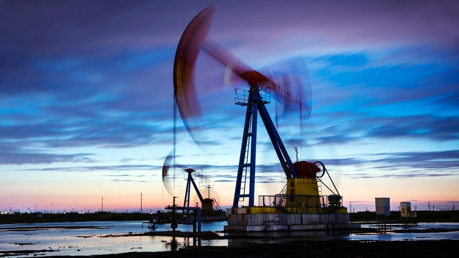 EU Council agrees to cut the Russian oil price cap from February 2026 ...