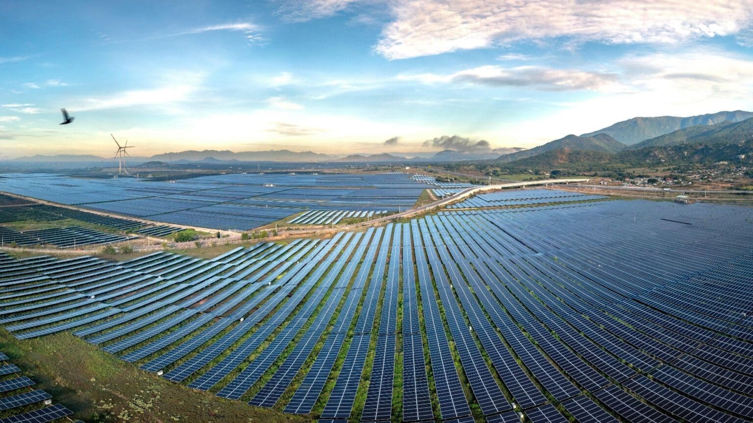 The world is being “carpeted” by solar panels — Map shows how many ...